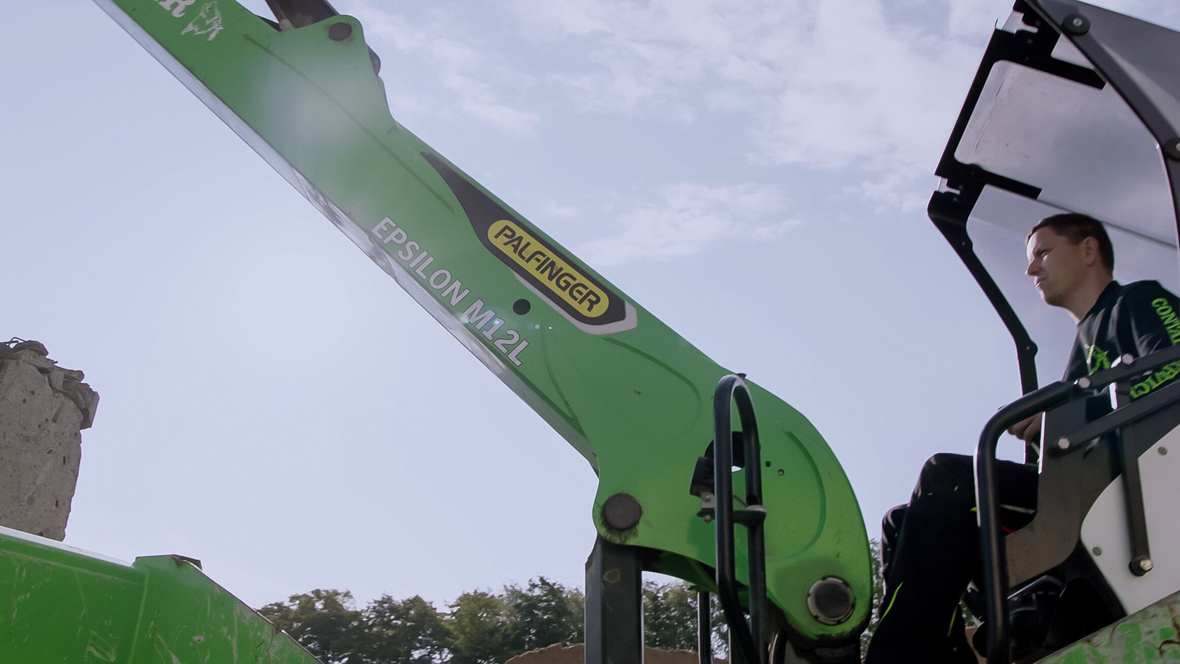 EPSILON M12L80 - Multitalent im Einsatz